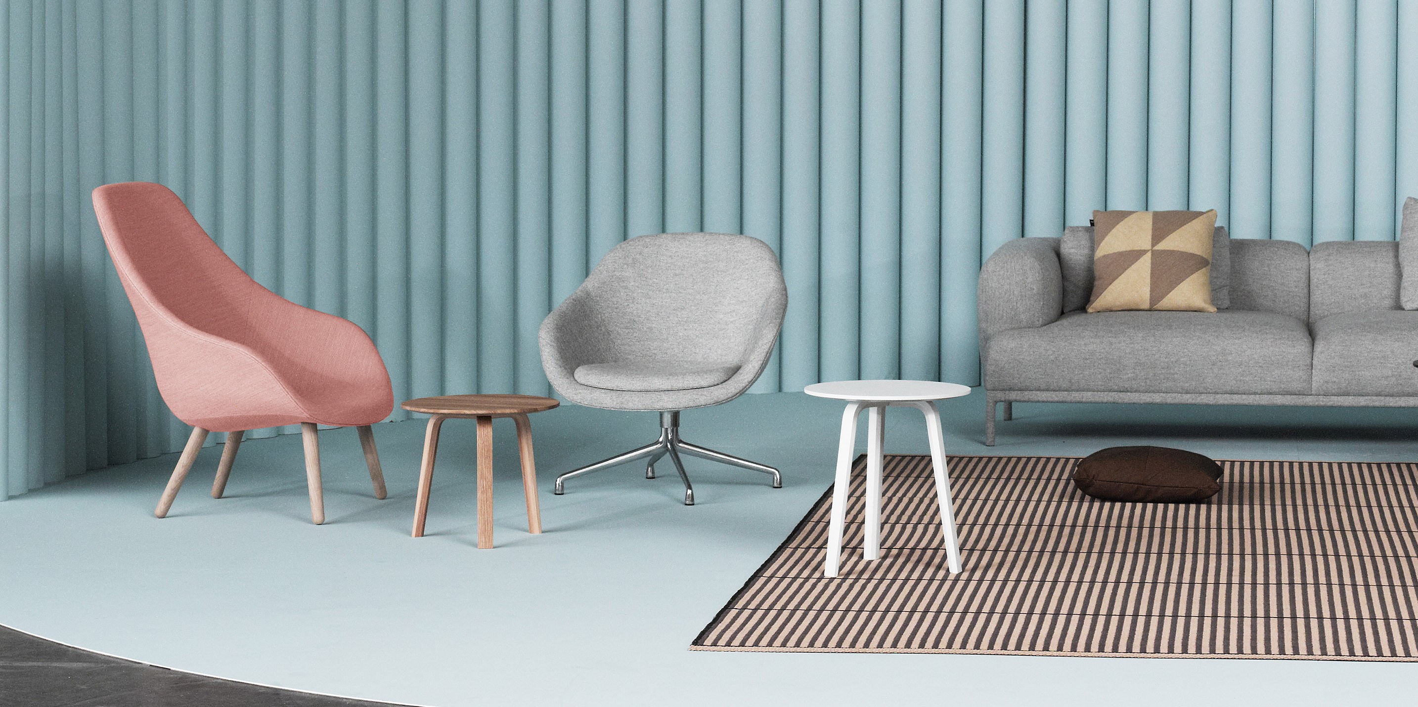 Hay - about a lounge